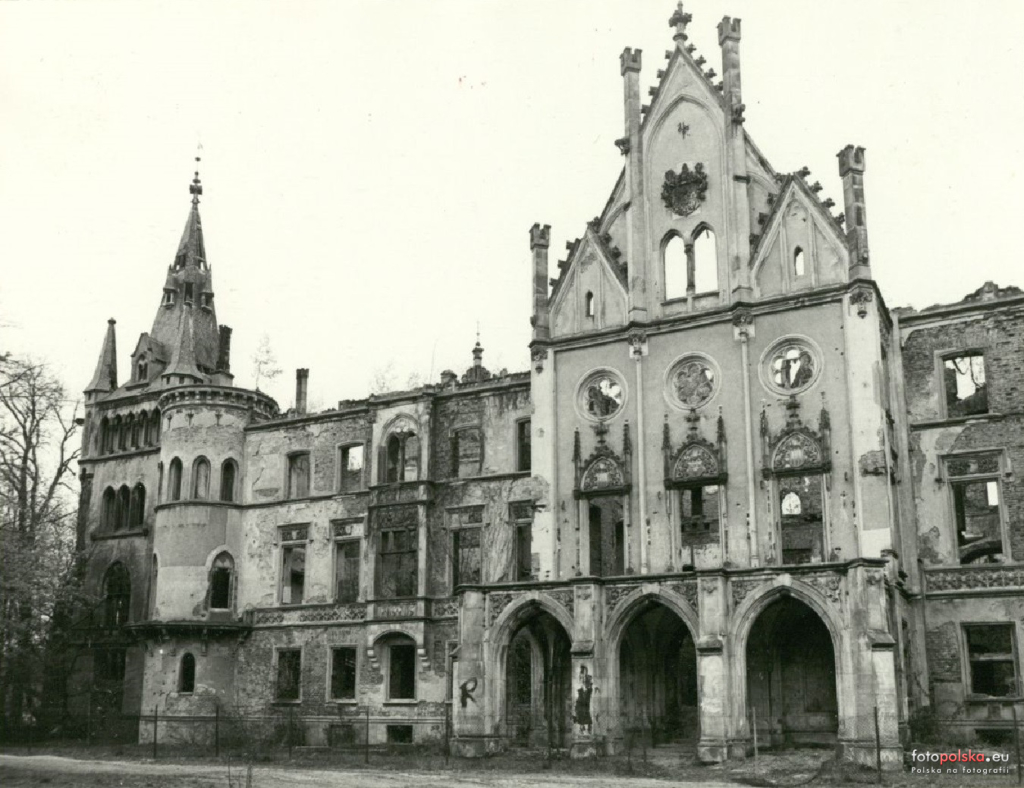 Kopice – pałac na wodzie | Opolanka z pasją